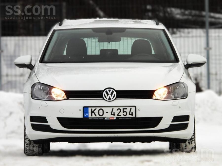 White Volkswagen Golf 2017 in Riga, with an engine capacity of 1.60 L and mileage of 234 thousand km for 8700 €, photo 2 on AUTOMOTO.COM.LV