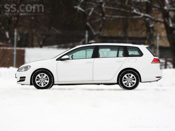 White Volkswagen Golf 2017 in Riga, with an engine capacity of 1.60 L and mileage of 234 thousand km for 8700 €, photo 4 on AUTOMOTO.COM.LV