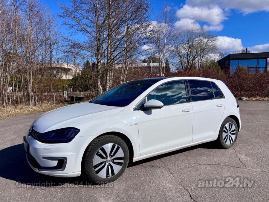 White Volkswagen Golf 2017 in Tallinn, with an engine capacity of 0.00 L and mileage of 91 thousand km for 10900 €, photo 3 on AUTOMOTO.COM.LV