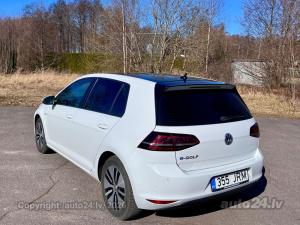 White Volkswagen Golf 2017 in Tallinn, with an engine capacity of 0.00 L and mileage of 91 thousand km for 10900 €, photo 5 on AUTOMOTO.COM.LV