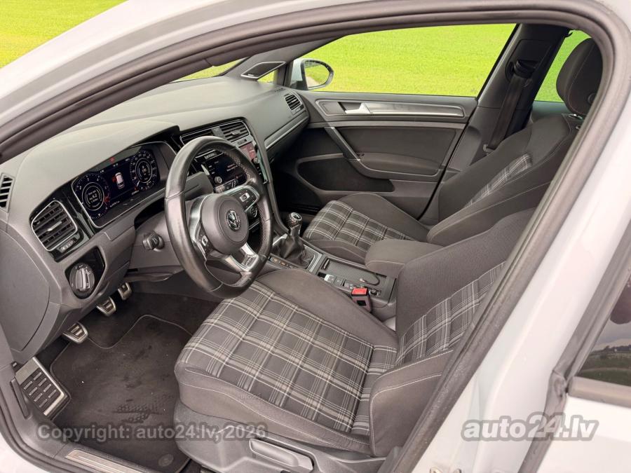 White Volkswagen Golf 2017 in Tallinn, with an engine capacity of 2.00 L and mileage of 225 thousand km for 17000 €, photo 6 on AUTOMOTO.COM.LV