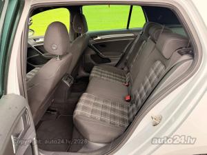 White Volkswagen Golf 2017 in Tallinn, with an engine capacity of 2.00 L and mileage of 225 thousand km for 17000 €, photo 10 on AUTOMOTO.COM.LV