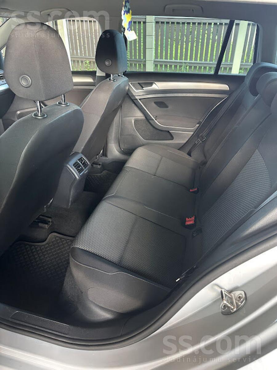 Balts Volkswagen Golf 2017 Rīga, ar dzinēja tilpumu 1.60 L un nobraukumu 184 tūkst. km par 8500 €, foto 7 vietnē AUTOMOTO.COM.LV