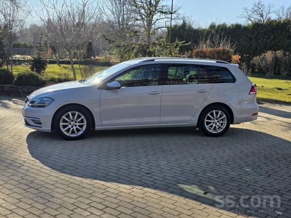 White Volkswagen Golf 2017 in Tukums, with an engine capacity of 2.00 L and mileage of 258 thousand km for 10199 €, photo 3 on AUTOMOTO.COM.LV