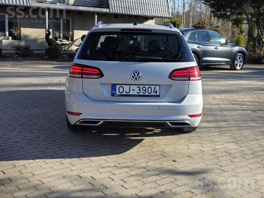White Volkswagen Golf 2017 in Tukums, with an engine capacity of 2.00 L and mileage of 258 thousand km for 10199 €, photo 7 on AUTOMOTO.COM.LV