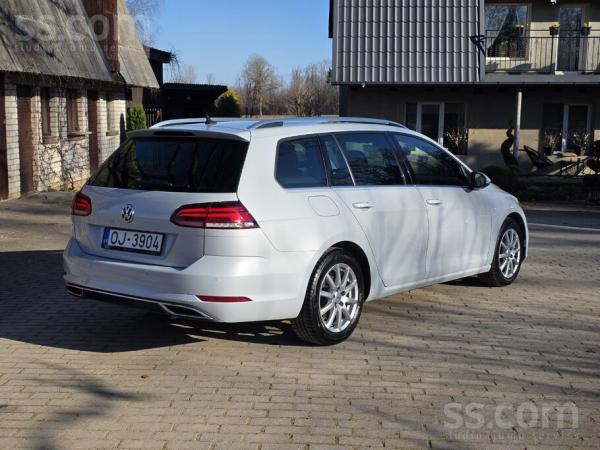 White Volkswagen Golf 2017 in Tukums, with an engine capacity of 2.00 L and mileage of 258 thousand km for 10199 €, photo 7 on AUTOMOTO.COM.LV