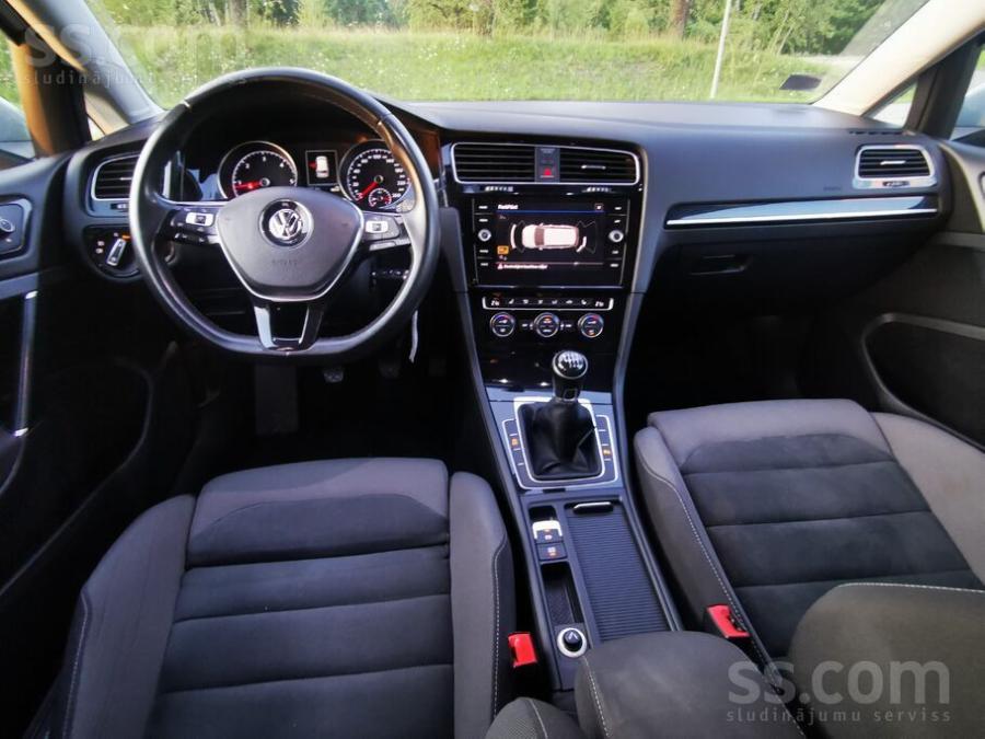White Volkswagen Golf 2017 in Tukums, with an engine capacity of 2.00 L and mileage of 258 thousand km for 10199 €, photo 9 on AUTOMOTO.COM.LV