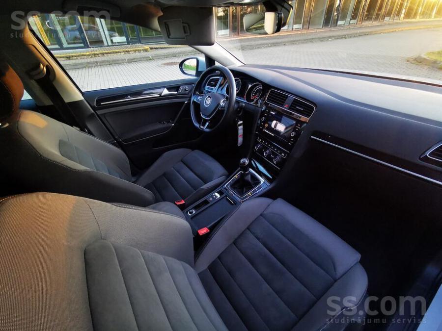 White Volkswagen Golf 2017 in Tukums, with an engine capacity of 2.00 L and mileage of 258 thousand km for 10199 €, photo 10 on AUTOMOTO.COM.LV