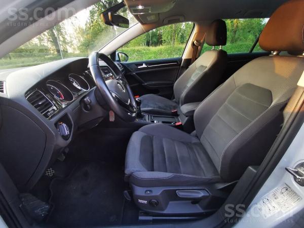 White Volkswagen Golf 2017 in Tukums, with an engine capacity of 2.00 L and mileage of 258 thousand km for 10199 €, photo 10 on AUTOMOTO.COM.LV