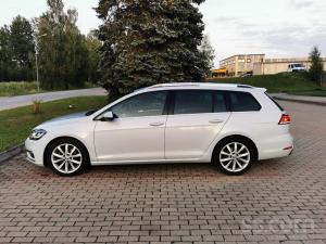 White Volkswagen Golf 2017 in Tukums, with an engine capacity of 2.00 L and mileage of 258 thousand km for 10199 €, photo 26 on AUTOMOTO.COM.LV
