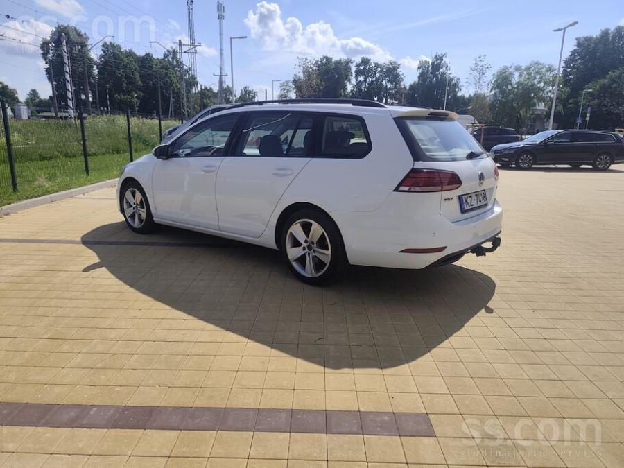 Balts Volkswagen Golf 2017 Rīga, ar dzinēja tilpumu 1.60 L un nobraukumu 260 tūkst. km par 6500 €, foto 6 vietnē AUTOMOTO.COM.LV