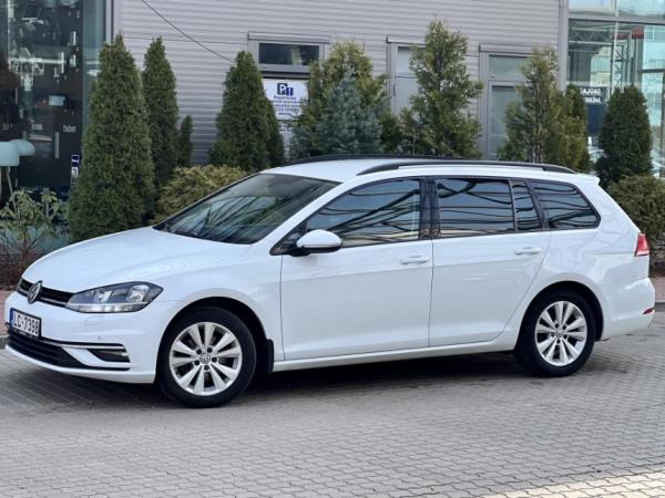 White Volkswagen Golf 2017 in Riga, with an engine capacity of 1.40 L and mileage of 196 thousand km for 8200 €, photo 3 on AUTOMOTO.COM.LV