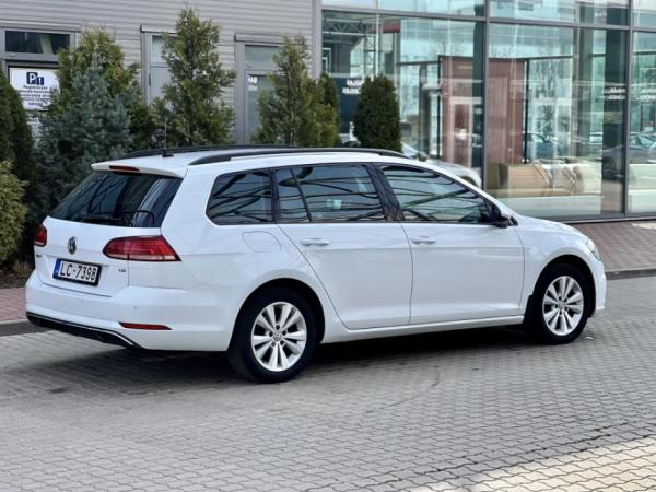White Volkswagen Golf 2017 in Riga, with an engine capacity of 1.40 L and mileage of 196 thousand km for 8200 €, photo 4 on AUTOMOTO.COM.LV