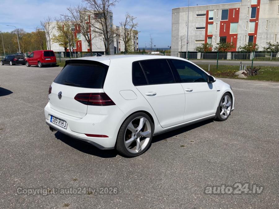 Balts Volkswagen Golf 2017 Tallina, ar dzinēja tilpumu 1.40 L un nobraukumu 145 tūkst. km par 14000 €, foto 4 vietnē AUTOMOTO.COM.LV