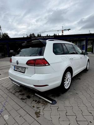 Balts Volkswagen Golf 2017 Viļņa, ar dzinēja tilpumu 1.60 L un nobraukumu 151 tūkst. km par 8600 €, foto 6 vietnē AUTOMOTO.COM.LV