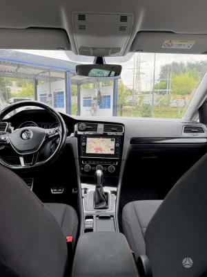 Balts Volkswagen Golf 2017 Viļņa, ar dzinēja tilpumu 1.60 L un nobraukumu 151 tūkst. km par 8600 €, foto 7 vietnē AUTOMOTO.COM.LV