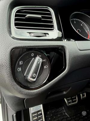 Balts Volkswagen Golf 2017 Viļņa, ar dzinēja tilpumu 1.60 L un nobraukumu 151 tūkst. km par 8600 €, foto 15 vietnē AUTOMOTO.COM.LV