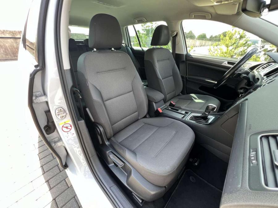 Balts Volkswagen Golf 2017 Šauļi, ar dzinēja tilpumu 1.60 L un nobraukumu 214 tūkst. km par 8900 €, foto 22 vietnē AUTOMOTO.COM.LV
