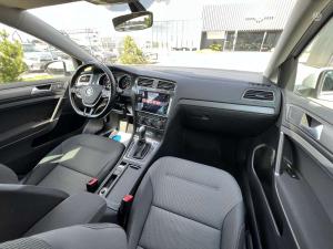 Balts Volkswagen Golf 2017 Šauļi, ar dzinēja tilpumu 1.60 L un nobraukumu 214 tūkst. km par 8900 €, foto 23 vietnē AUTOMOTO.COM.LV