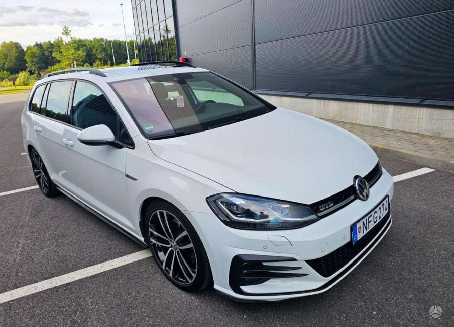 White Volkswagen Golf 2017 in Kaunas, with an engine capacity of 1.97 L and mileage of 205 thousand km for 13000 €, photo 4 on AUTOMOTO.COM.LV