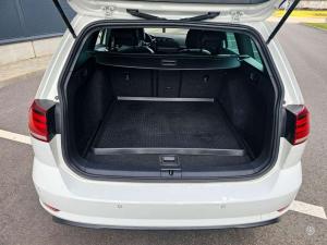 White Volkswagen Golf 2017 in Kaunas, with an engine capacity of 1.97 L and mileage of 205 thousand km for 13000 €, photo 8 on AUTOMOTO.COM.LV
