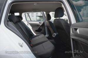 White Volkswagen Golf 2017 in Tartu, with an engine capacity of 1.60 L and mileage of 238 thousand km for 8699 €, photo 14 on AUTOMOTO.COM.LV