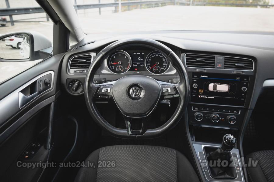White Volkswagen Golf 2017 in Tartu, with an engine capacity of 1.60 L and mileage of 238 thousand km for 8699 €, photo 17 on AUTOMOTO.COM.LV