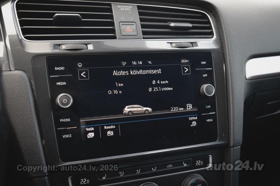 White Volkswagen Golf 2017 in Tartu, with an engine capacity of 1.60 L and mileage of 238 thousand km for 8699 €, photo 24 on AUTOMOTO.COM.LV