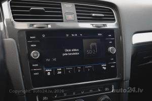 White Volkswagen Golf 2017 in Tartu, with an engine capacity of 1.60 L and mileage of 238 thousand km for 8699 €, photo 25 on AUTOMOTO.COM.LV