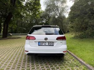 White Volkswagen Golf 2017 in Vilnius, with an engine capacity of 1.40 L and mileage of 180 thousand km for 8950 €, photo 5 on AUTOMOTO.COM.LV