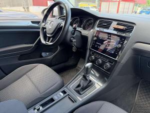 White Volkswagen Golf 2017 in Vilnius, with an engine capacity of 1.40 L and mileage of 180 thousand km for 8950 €, photo 12 on AUTOMOTO.COM.LV