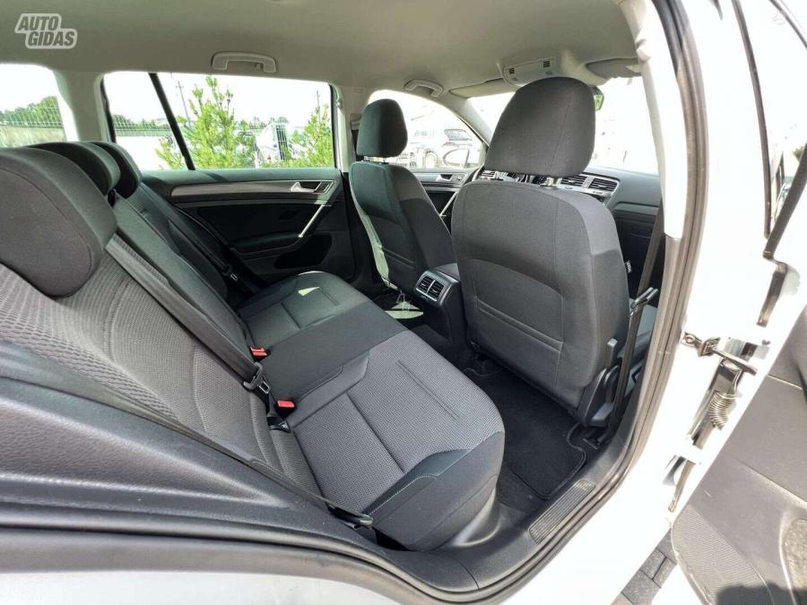 Balts Volkswagen Golf 2017 Šauļi, ar dzinēja tilpumu 1.60 L un nobraukumu 214 tūkst. km par 8900 €, foto 20 vietnē AUTOMOTO.COM.LV