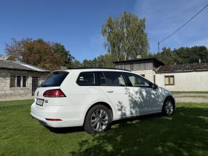 White Volkswagen Golf 2017 in Parnu, with an engine capacity of 0.00 L and mileage of 207 thousand km for 8100 €, photo 4 on AUTOMOTO.COM.LV