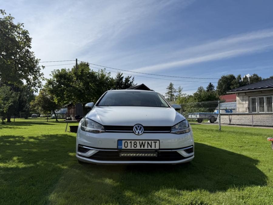 White Volkswagen Golf 2017 in Parnu, with an engine capacity of 0.00 L and mileage of 207 thousand km for 8100 €, photo 7 on AUTOMOTO.COM.LV