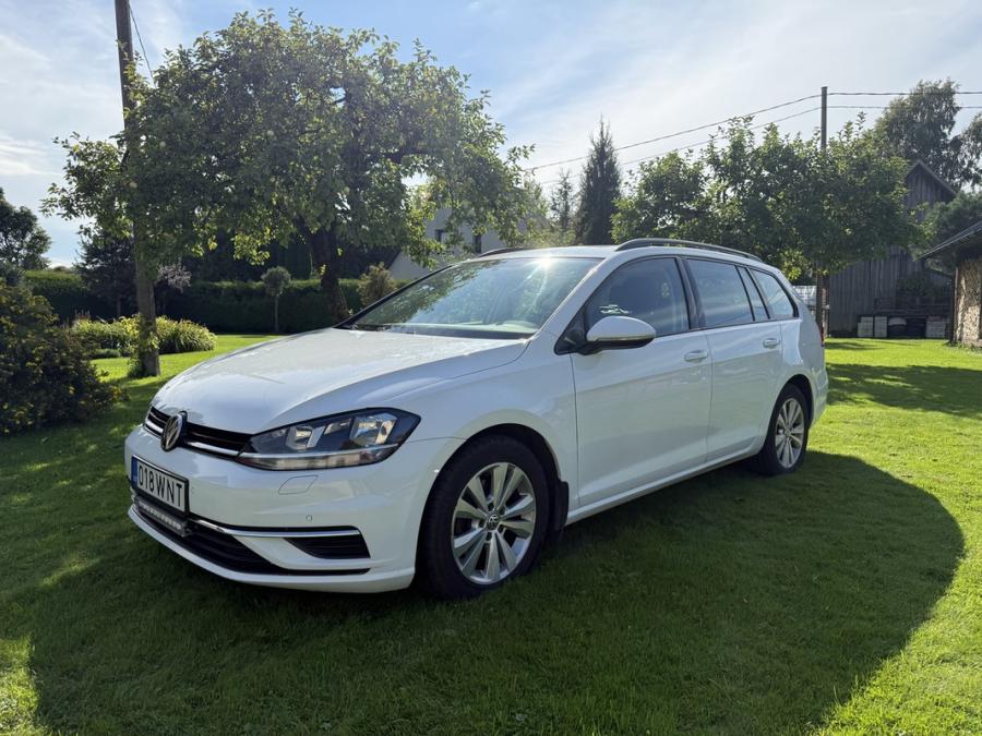 White Volkswagen Golf 2017 in Parnu, with an engine capacity of 0.00 L and mileage of 207 thousand km for 8100 €, photo 13 on AUTOMOTO.COM.LV