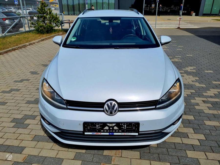 Balts Volkswagen Golf 2017 Šauļi, ar dzinēja tilpumu 1.60 L un nobraukumu 314 tūkst. km par 7900 €, foto 3 vietnē AUTOMOTO.COM.LV