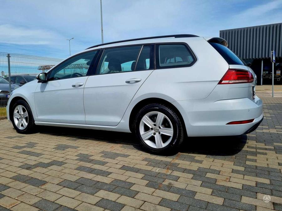 Balts Volkswagen Golf 2017 Šauļi, ar dzinēja tilpumu 1.60 L un nobraukumu 314 tūkst. km par 7900 €, foto 13 vietnē AUTOMOTO.COM.LV