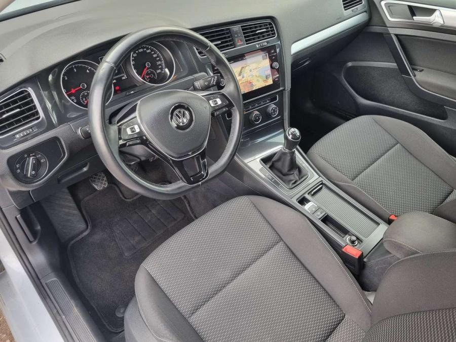 Balts Volkswagen Golf 2017 Šauļi, ar dzinēja tilpumu 1.60 L un nobraukumu 314 tūkst. km par 7900 €, foto 17 vietnē AUTOMOTO.COM.LV