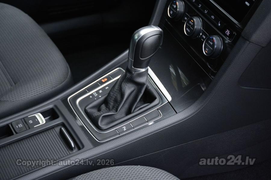 Balts Volkswagen Golf 2017 Tallina, ar dzinēja tilpumu 1.60 L un nobraukumu 183 tūkst. km par 10900 €, foto 17 vietnē AUTOMOTO.COM.LV