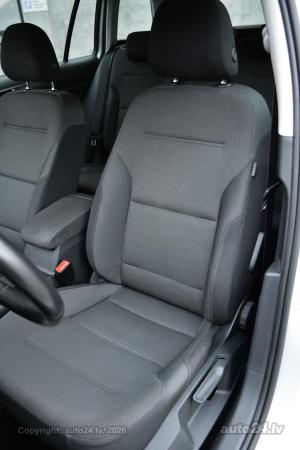 Balts Volkswagen Golf 2017 Tallina, ar dzinēja tilpumu 1.60 L un nobraukumu 183 tūkst. km par 10900 €, foto 18 vietnē AUTOMOTO.COM.LV