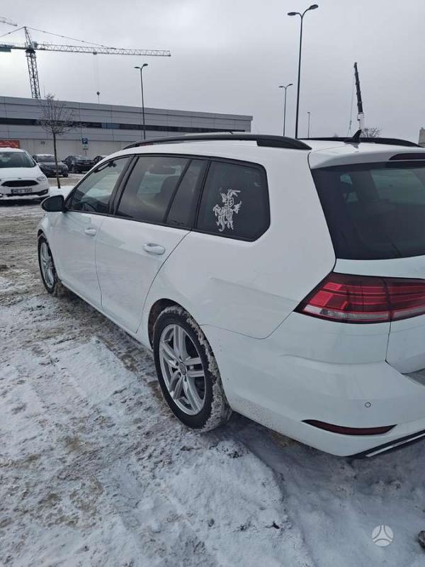 Balts Volkswagen Golf 2018 Viļņa, ar dzinēja tilpumu 1.60 L un nobraukumu 185 tūkst. km par 8900 €, foto 3 vietnē AUTOMOTO.COM.LV