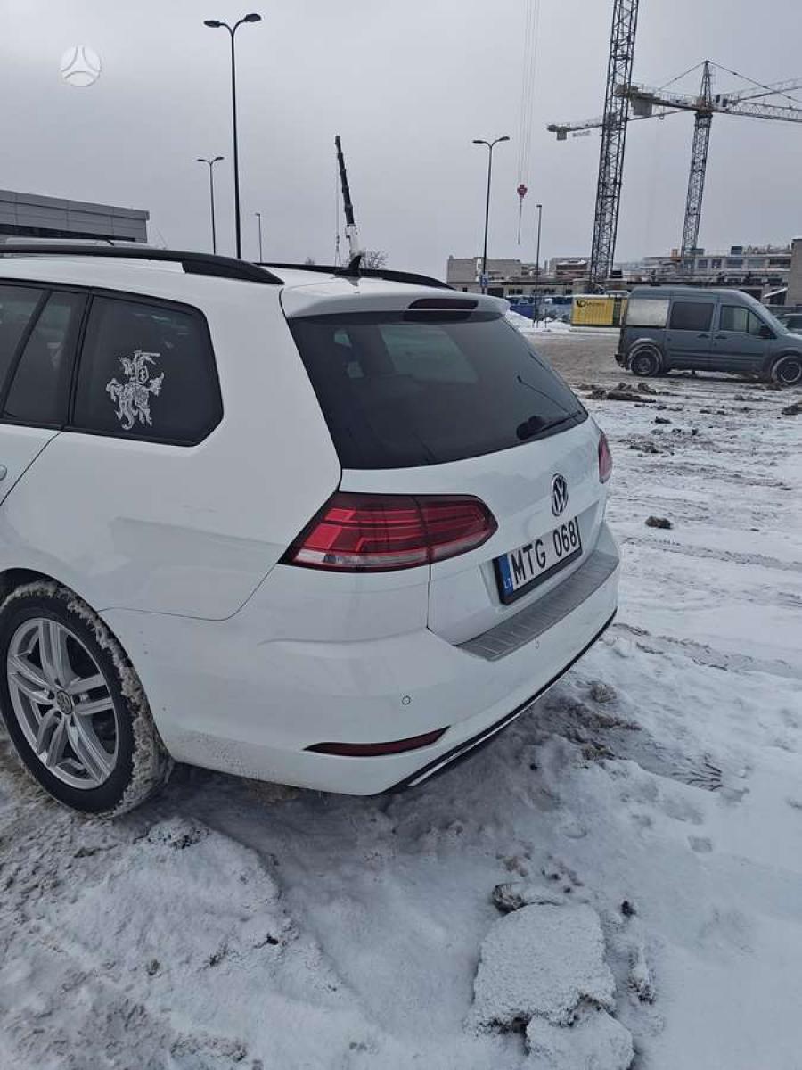 Balts Volkswagen Golf 2018 Viļņa, ar dzinēja tilpumu 1.60 L un nobraukumu 185 tūkst. km par 8900 €, foto 4 vietnē AUTOMOTO.COM.LV