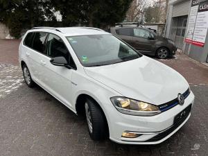 White Volkswagen Golf 2018 in Marijampole, with an engine capacity of 1.40 L and mileage of 169 thousand km for 9700 €, photo 2 on AUTOMOTO.COM.LV