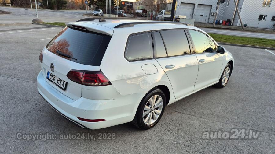 White Volkswagen Golf 2018 in Tallinn, with an engine capacity of 1.60 L and mileage of 96 thousand km for 11999 €, photo 4 on AUTOMOTO.COM.LV