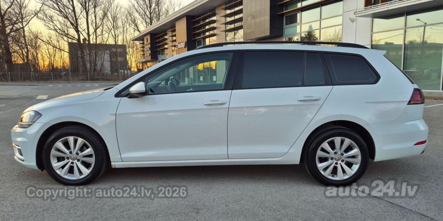 White Volkswagen Golf 2018 in Tallinn, with an engine capacity of 1.60 L and mileage of 96 thousand km for 11999 €, photo 6 on AUTOMOTO.COM.LV
