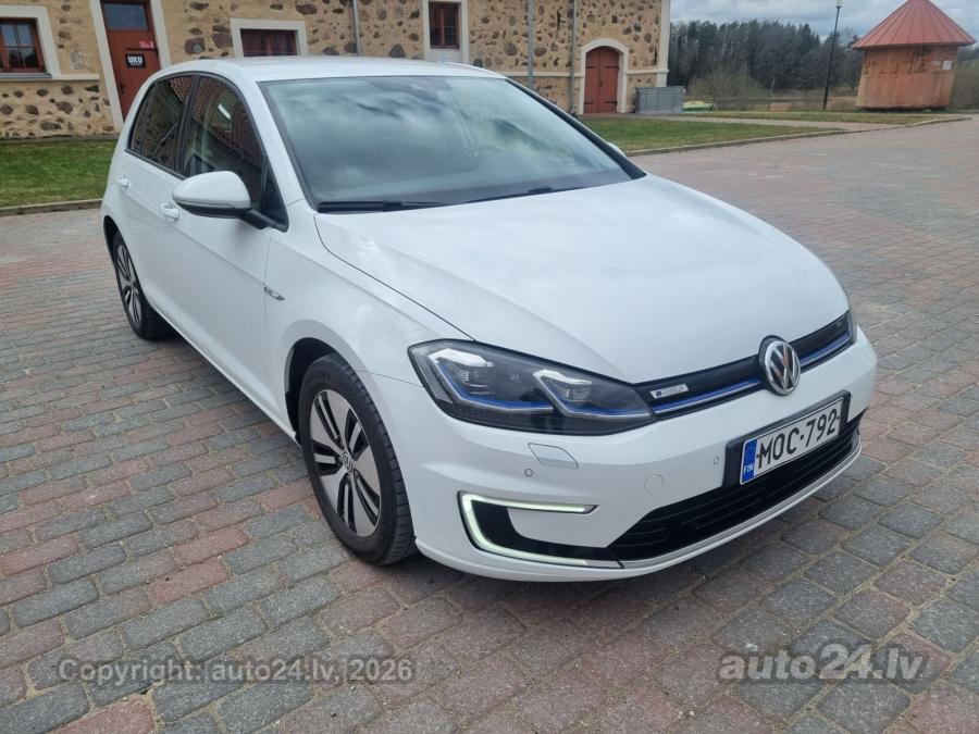 Balts Volkswagen Golf 2018 Pelva, ar dzinēja tilpumu 0.00 L un nobraukumu 180 tūkst. km par 9990 €, foto 1 vietnē AUTOMOTO.COM.LV
