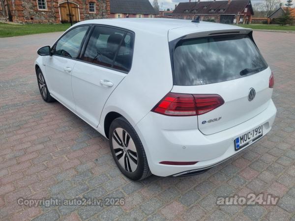 Balts Volkswagen Golf 2018 Pelva, ar dzinēja tilpumu 0.00 L un nobraukumu 180 tūkst. km par 9990 €, foto 3 vietnē AUTOMOTO.COM.LV