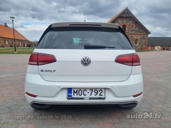 Balts Volkswagen Golf 2018 Pelva, ar dzinēja tilpumu 0.00 L un nobraukumu 180 tūkst. km par 9990 €, foto 4 vietnē AUTOMOTO.COM.LV
