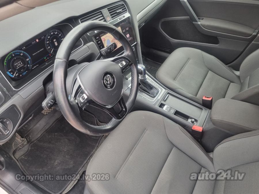 Balts Volkswagen Golf 2018 Pelva, ar dzinēja tilpumu 0.00 L un nobraukumu 180 tūkst. km par 9990 €, foto 9 vietnē AUTOMOTO.COM.LV