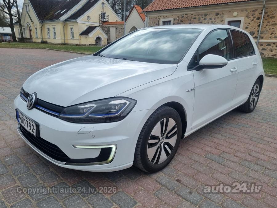 Balts Volkswagen Golf 2018 Pelva, ar dzinēja tilpumu 0.00 L un nobraukumu 180 tūkst. km par 9990 €, foto 21 vietnē AUTOMOTO.COM.LV